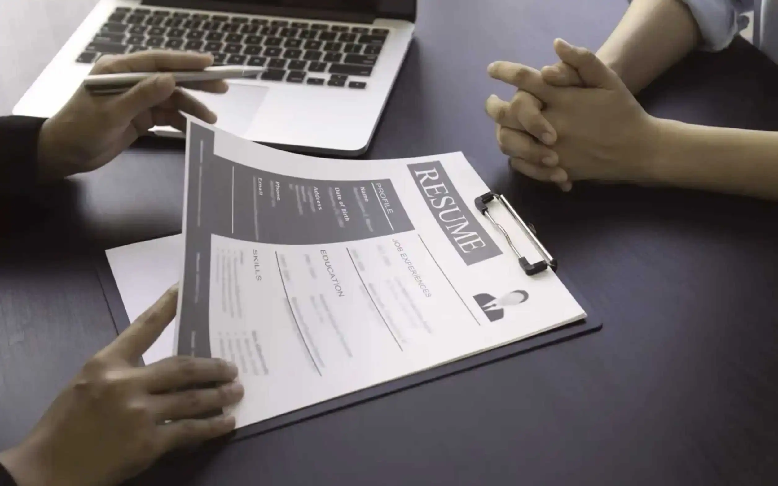 5 Good Font for Resume 2025 - twinletter